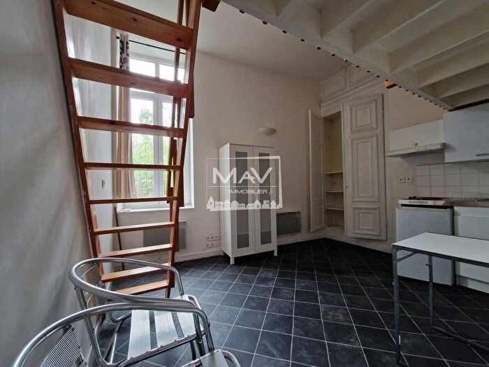Gambetta, Tourcoing - Appartement 1 pièce à louer
