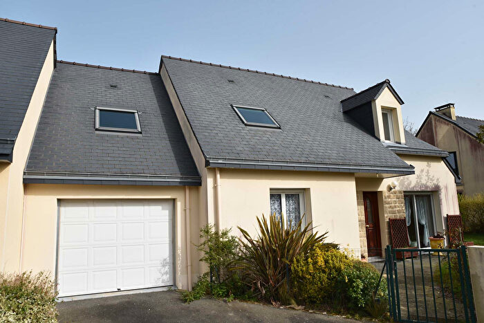 Maison à vendre - Saint-Méen-le-Grand - 4 pièces - 3 chambres