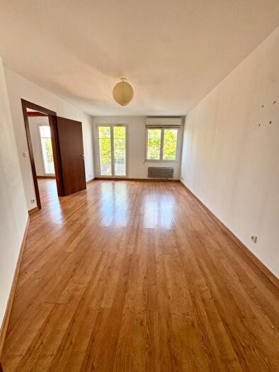 Corbeil-Essonnes, Centre-ville : Appartement 3 pièces à vendre