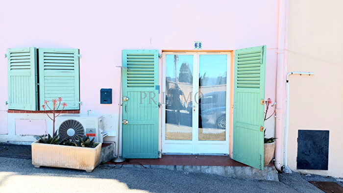 Appartement à louer - Fréjus, Centre-ville - 2 pièces - 1 chambre