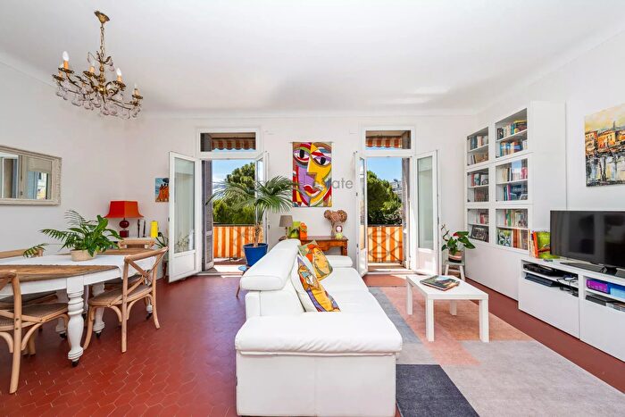 Appartement 4 pièces à Cannes, Prado, République, à vendre