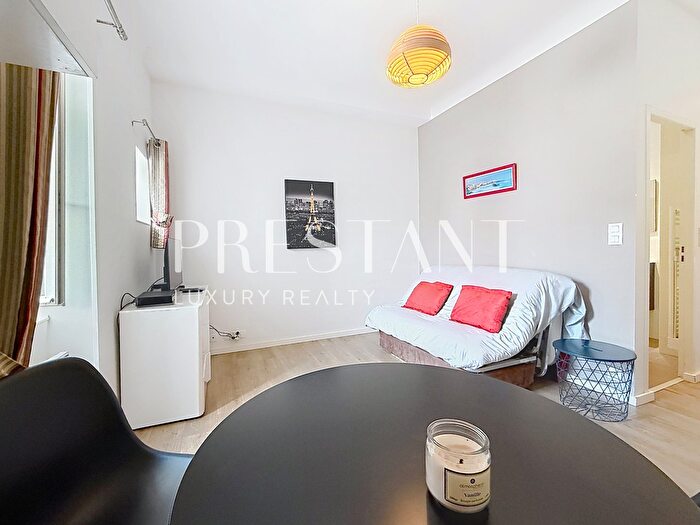 Biarritz, Saint-Charles, Phare, Larochefoucauld : Appartement 1 pièce à vendre
