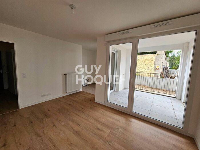 Appartement à louer - Leclerc-Verdun Nord Est, Brie-Comte-Robert - 1 pièce