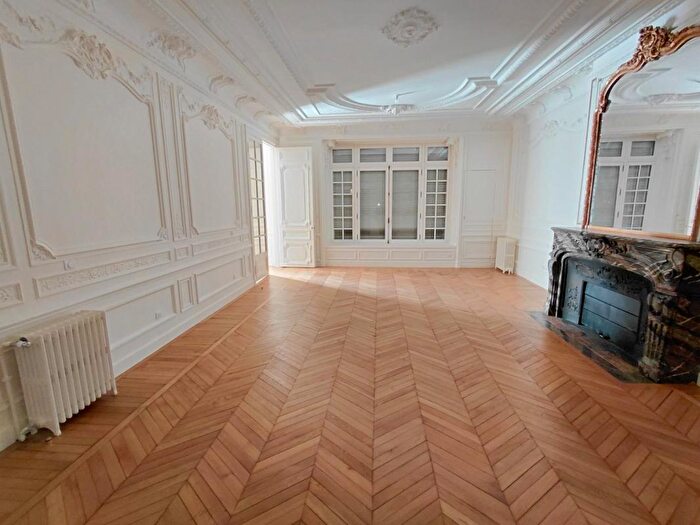 Appartement à louer - Paris e , Hoche Friedland - 4 pièces - 3 chambres