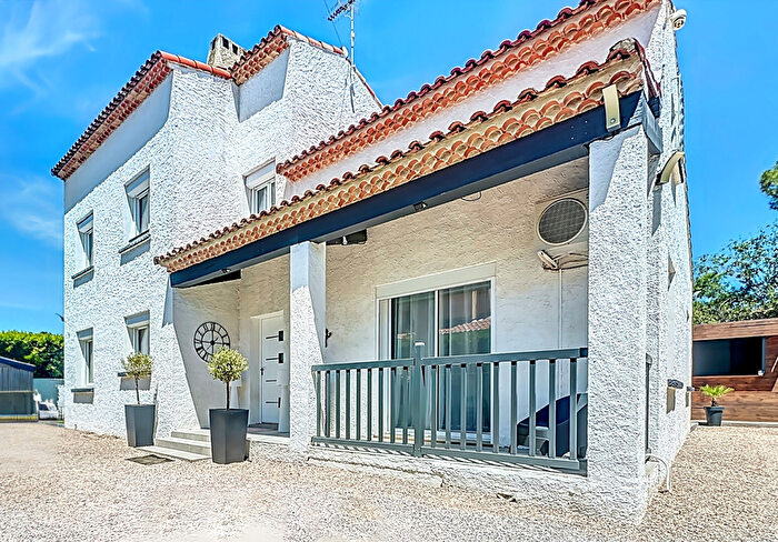Maison à vendre - Plan-de-Cuques - 5 pièces - 4 chambres