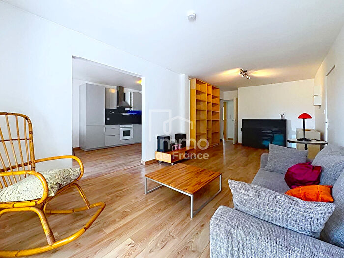 Prévessin-Moëns : Appartement 4 pièces à vendre