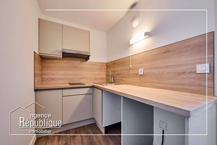 Appartement à louer - Saint Martin, Fontaine-lès-Dijon - 2 pièces - 1 chambre