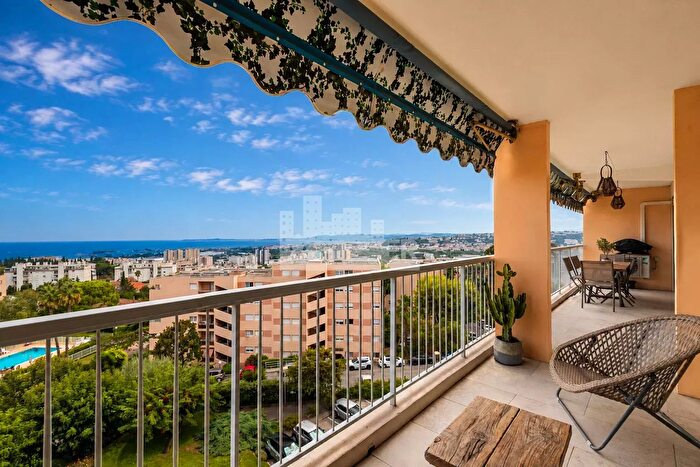 Nice, Corniche Fleurie - Appartement 4 pièces à vendre