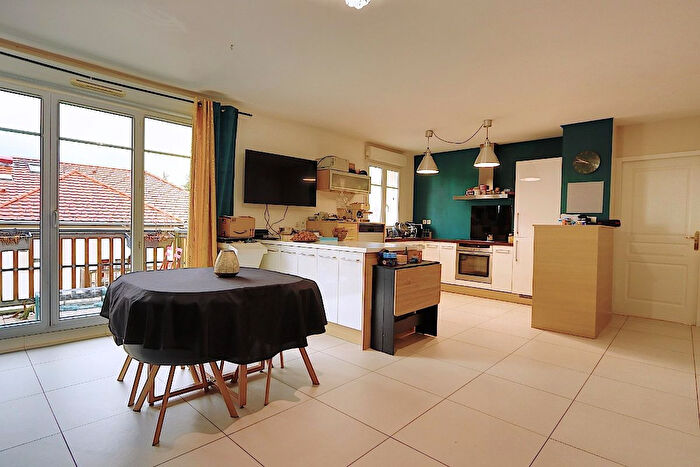 Appartement à vendre - Villy-le-Pelloux - 4 pièces - 3 chambres