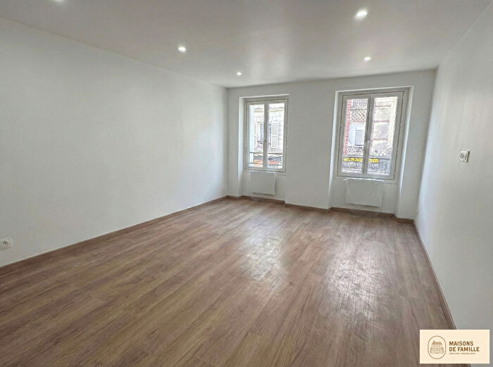 Appartement à vendre - Saint-Denis, Centre-ville, Basilique - 2 pièces - 1 chambre