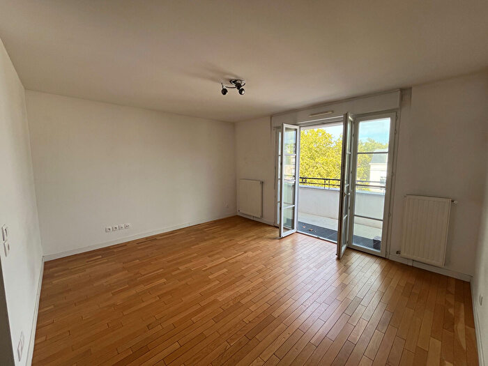 Appartement 2 pièces à vendre à Chaville, Doisu