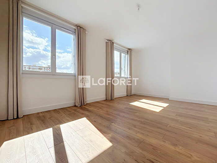 Appartement 4 pièces à Quartiers Centre, Thabor, Oberthür, à louer
