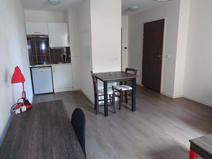Appartement 1 pièce à louer à Brive-la-Gaillarde, Centre-ville, Pont Cardinal, Champanatier