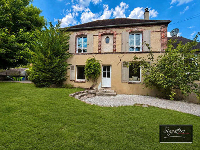 Maison 6 pièces à Mont-l'Évêque, à vendre