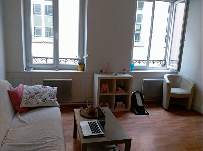 Appartement à louer - Strasbourg, Krutenau - 3 pièces - 2 chambres