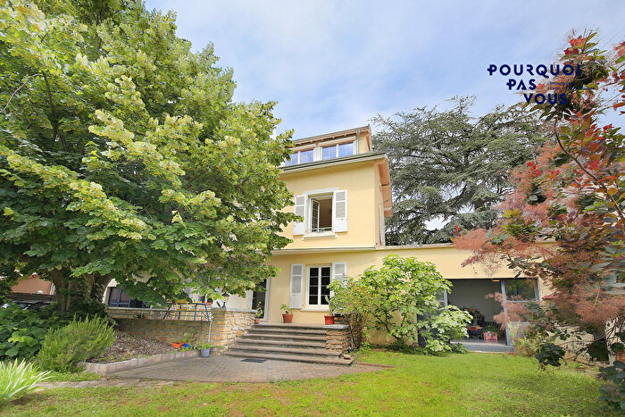 Lyon 4ème - Maison 6 pièces à vendre