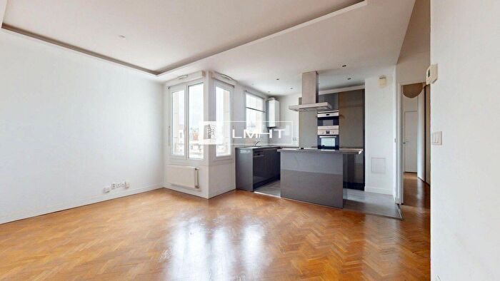 Appartement à louer - Manufacture-Brimborion-SEL-Division Leclerc, Sèvres - 3 pièces - 2 chambres