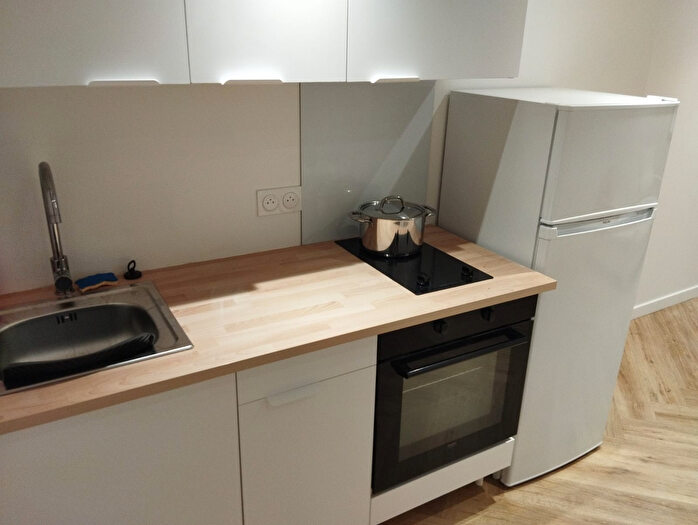 Appartement à louer - Manosque, Centre-ville - 1 pièce