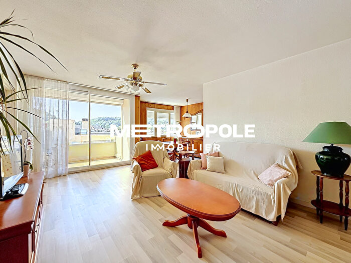 Appartement 4 pièces à vendre - Bourgoin-Jallieu, Centre-ville, Pont Saint-Michel