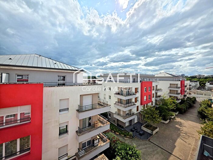 Appartement 4 pièces à vendre à Éragny, Roger Guichard, Halage