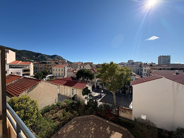 Appartement à vendre - Toulon, Saint-Roch - 4 pièces - 3 chambres