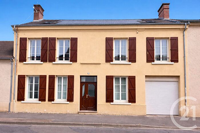 Maison à vendre - Ézy-sur-Eure - 7 pièces - 5 chambres