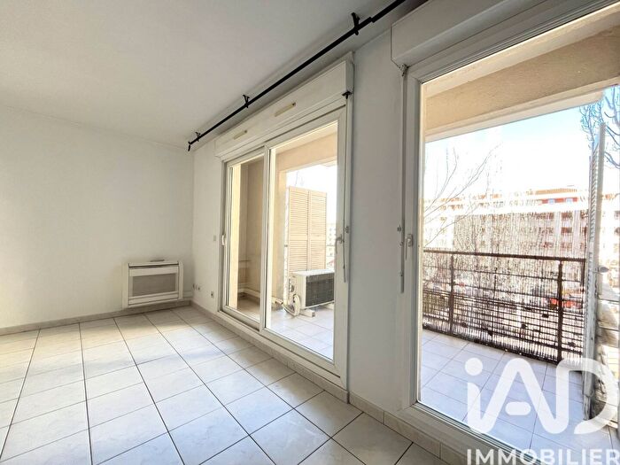 Appartement à louer - Centre Ville, Aix-en-Provence - 3 pièces - 2 chambres