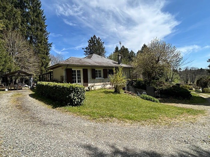 Maison à vendre - Chamboulive - 5 pièces - 3 chambres