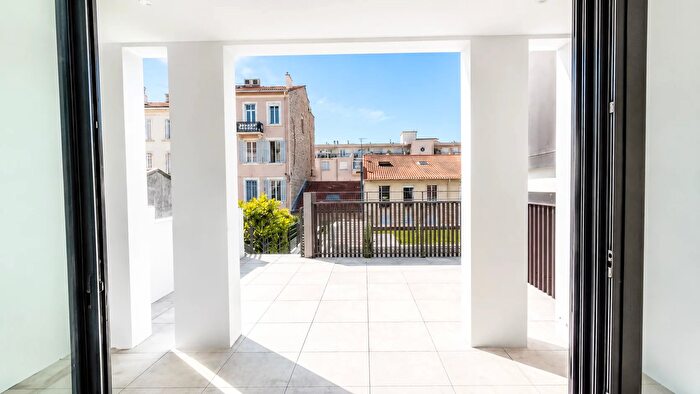 Cannes, Prado, République : Maison 6 pièces à vendre