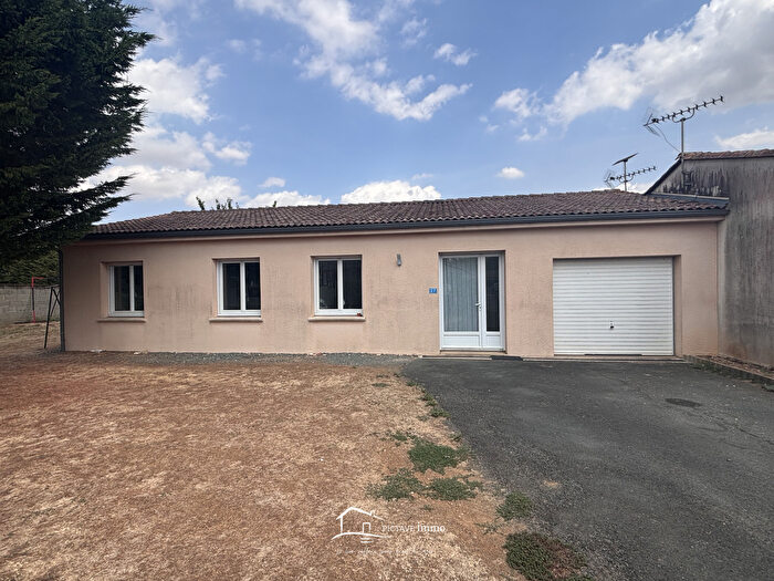 Maison 4 pièces à louer à Rouillé