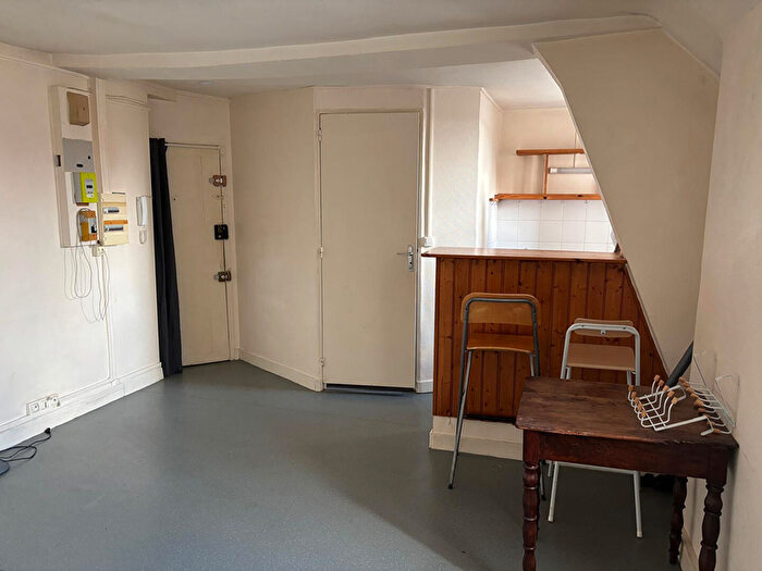 Appartement 1 pièce à Nantes, Centre-ville, à louer