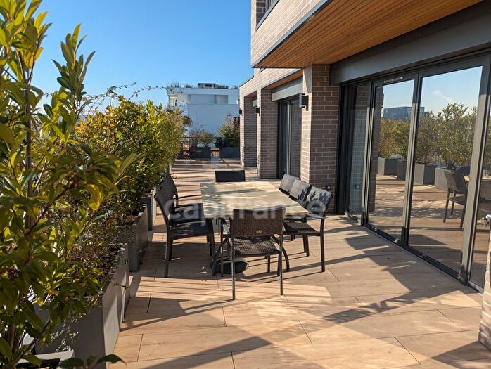 Appartement à vendre - Rueil-Malmaison, Mont Valerien - 6 pièces - 4 chambres