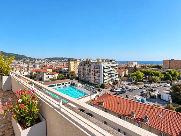 Nice, Saint-Philippe, Estienne d'Orves : Appartement 4 pièces à vendre