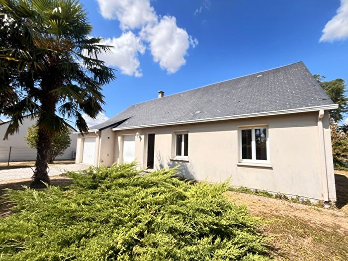 Chanceaux-sur-Choisille : Maison 4 pièces à louer