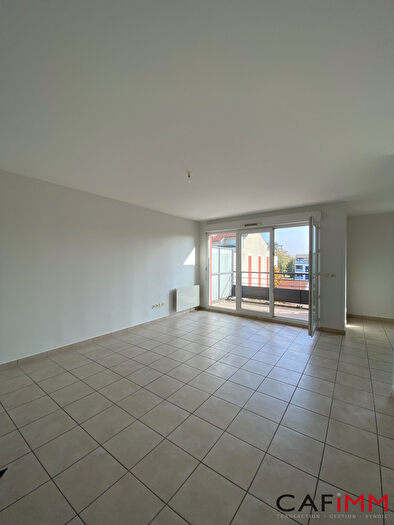 Appartement à louer - Meyzieu, Centre-ville - 3 pièces - 2 chambres