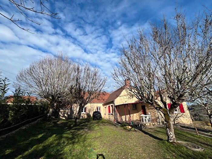 Maison à vendre - Plazac - 5 pièces - 3 chambres