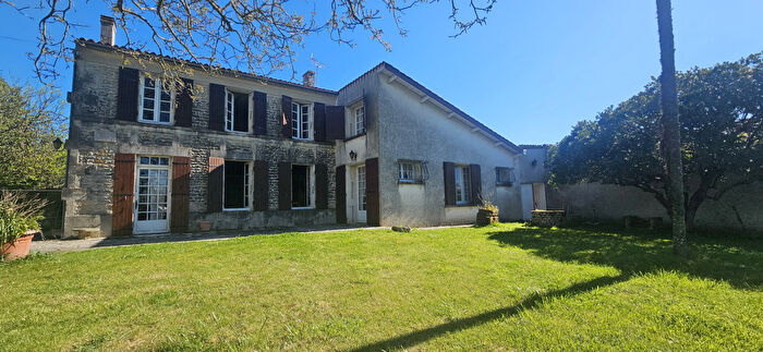 Maison 7 pièces à vendre à Breuil-la-Réorte