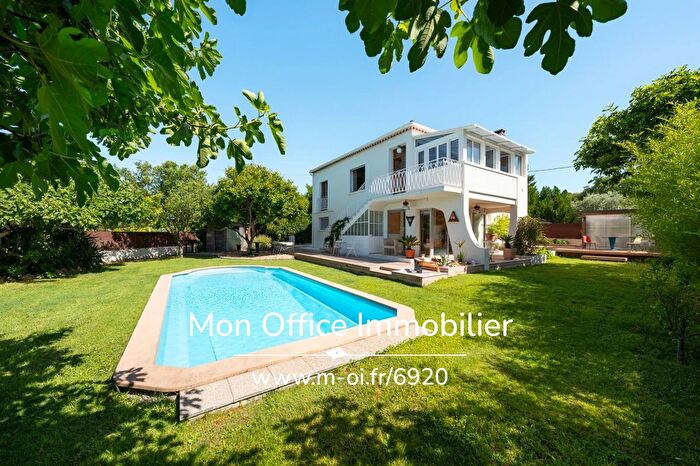 Saint-Cannat - Maison 4 pièces à vendre