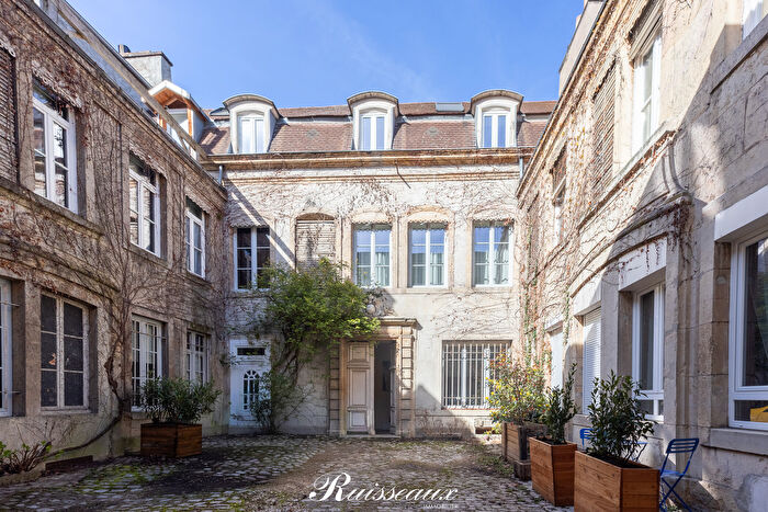 Appartement à vendre - Dijon, Centre-ville - 1 pièce - 1 chambre