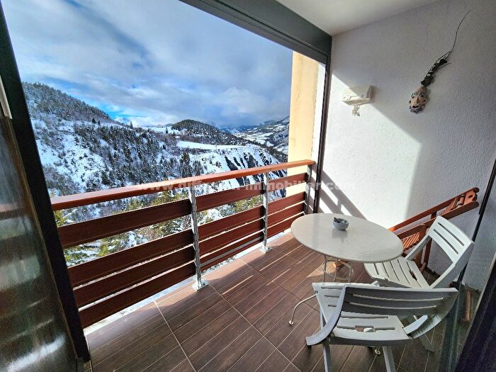 Appartement à vendre - Enchastrayes - 3 pièces - 1 chambre