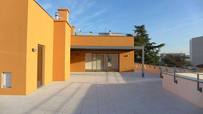 Appartement 5 pièces à Croix Rousse Centre, Lyon 4ème arrondissement, à louer