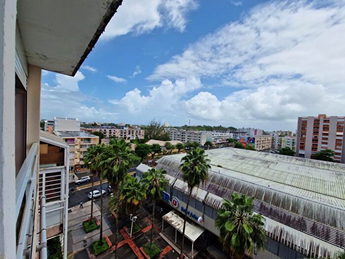 Appartement à vendre - Pointe-à-Pitre - 2 pièces - 1 chambre