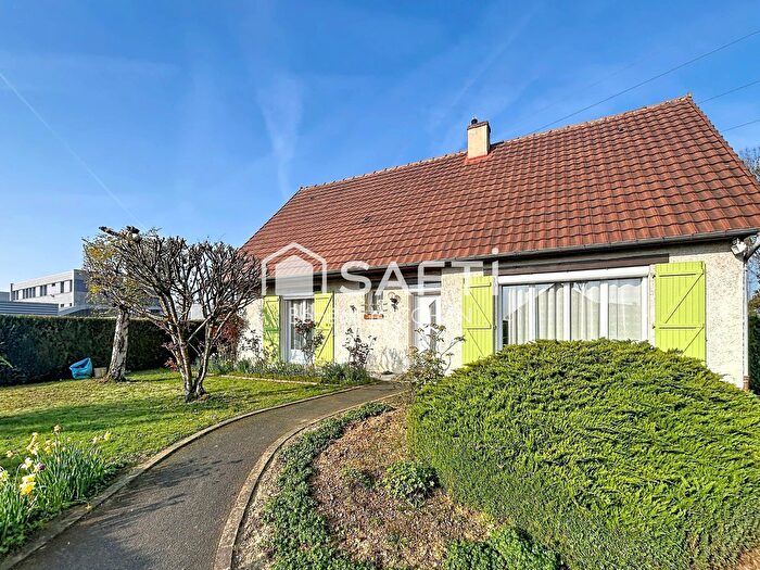 Maison à vendre - Mainvilliers - 6 pièces - 5 chambres