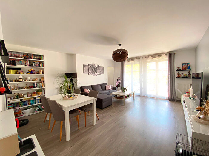 Appartement à vendre - Les Clayes-sous-Bois, Ouest - 3 pièces - 2 chambres