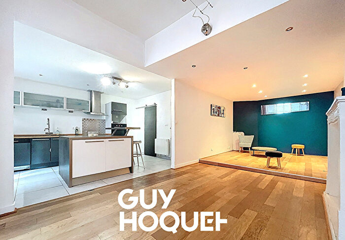 Appartement à vendre - Mâcon, Centre-ville - 3 pièces - 2 chambres