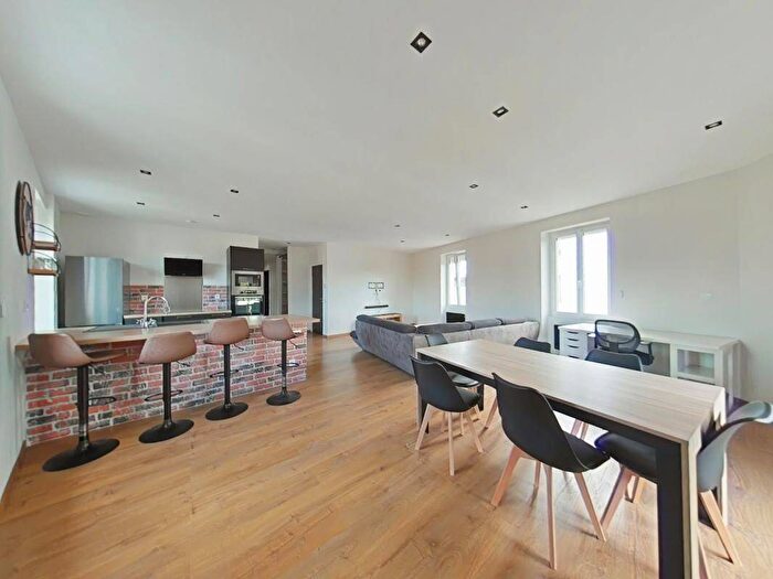 Appartement à louer - Centre-Historique, Romans-sur-Isère - 4 pièces - 3 chambres