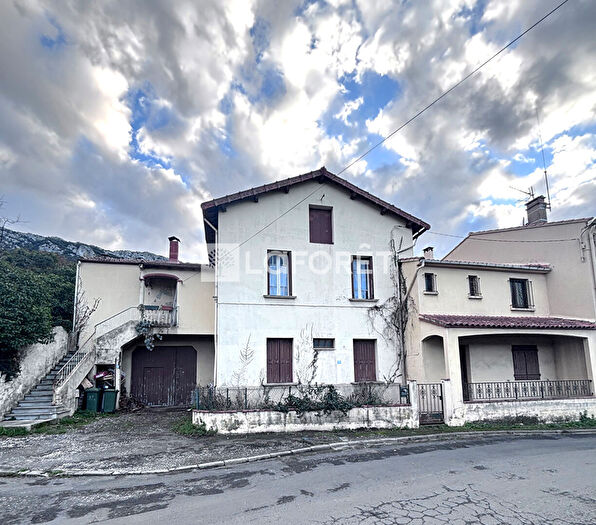 Maison à vendre - Saint-Paul-de-Fenouillet - 8 pièces - 6 chambres