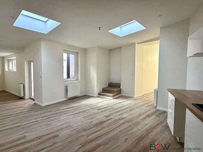 Appartement 2 pièces à Strasbourg, Neudorf, Etoile, Gare, Schluthfeld, à vendre