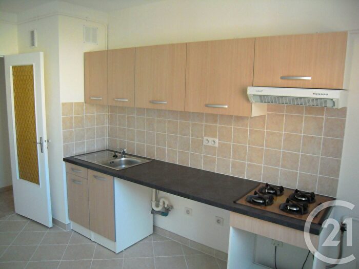 Appartement 2 pièces à louer à Saint-Laurent-du-Var, Centre-ville, Rascas, Notre-Dame, Condamines