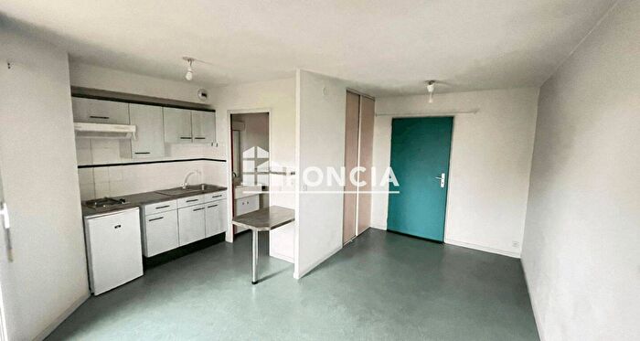 Appartement 1 pièce à Campus Universitaire-Les Cezeaux, Aubière, à louer